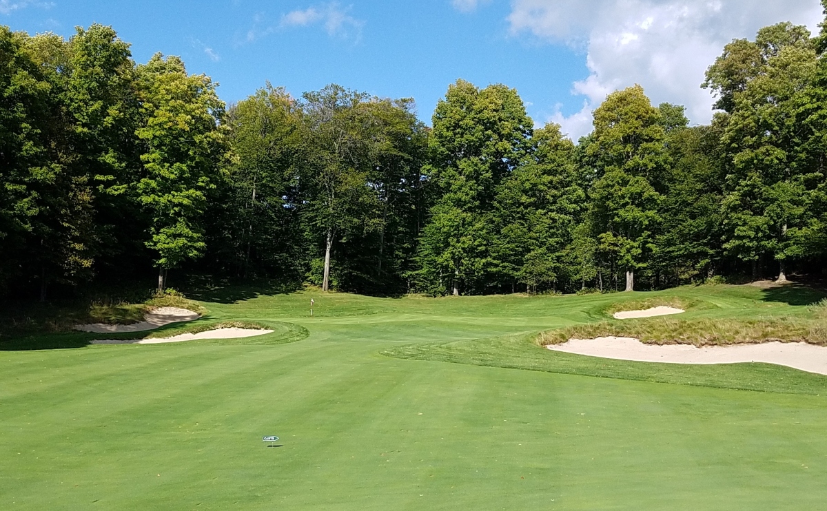 Signature Course - Michigan Golf Trips